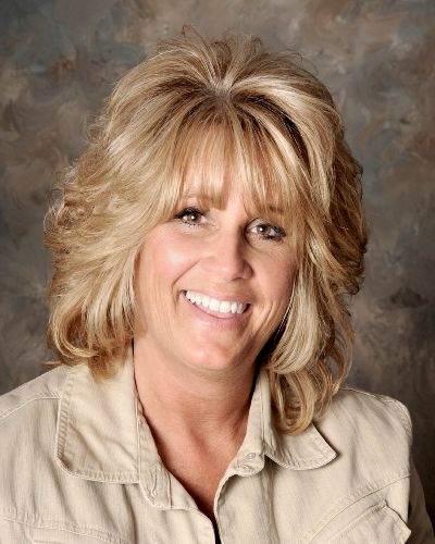 Kim Stevens's Instagram, Twitter & Facebook on IDCrawl