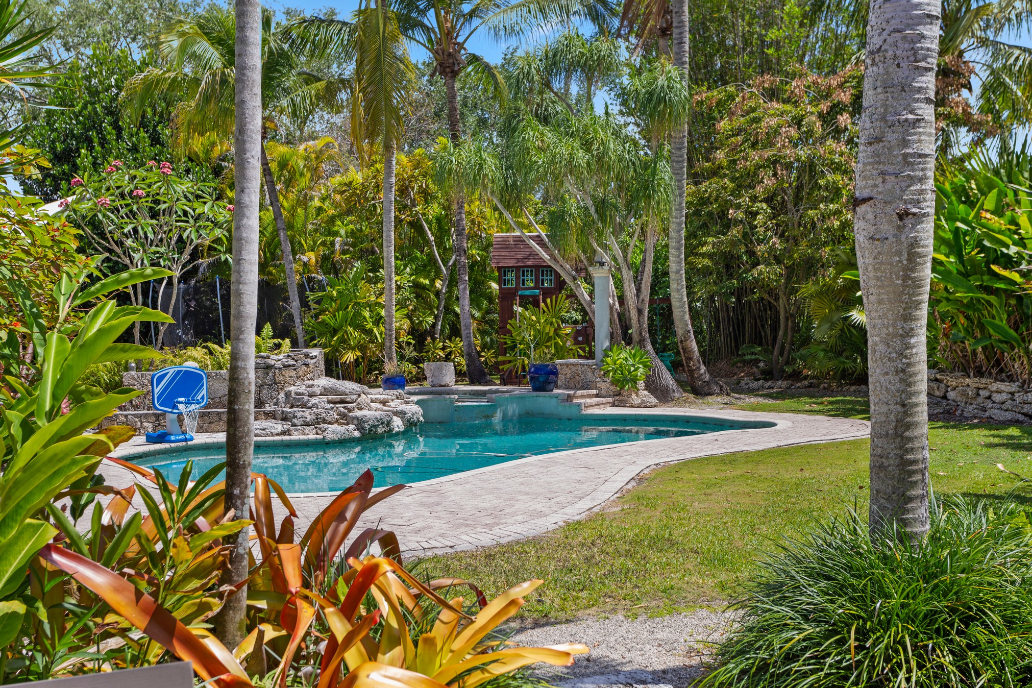 6795 SW 59th St, Miami, FL 33143