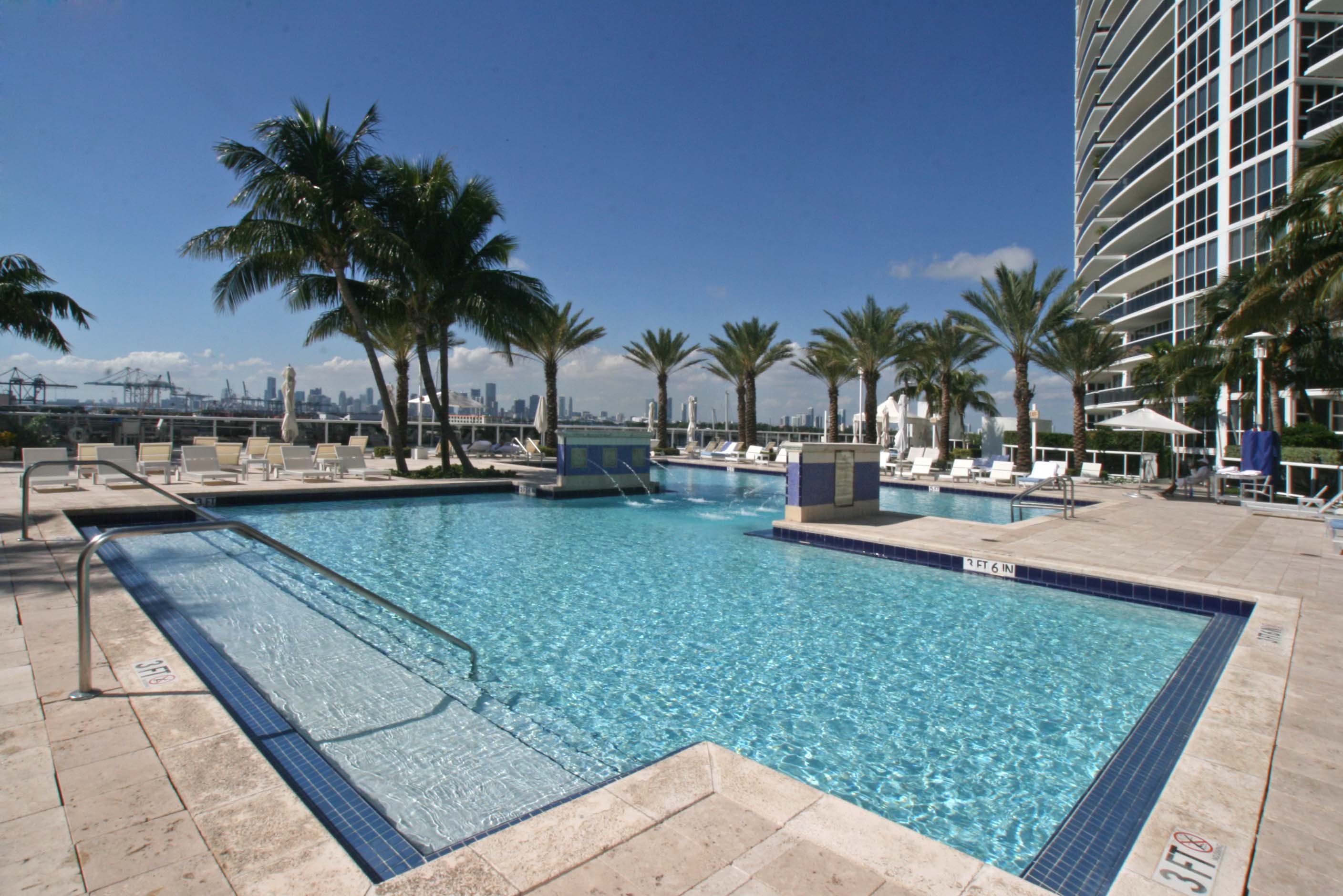 Murano Grande | ONE Sotheby's International Realty