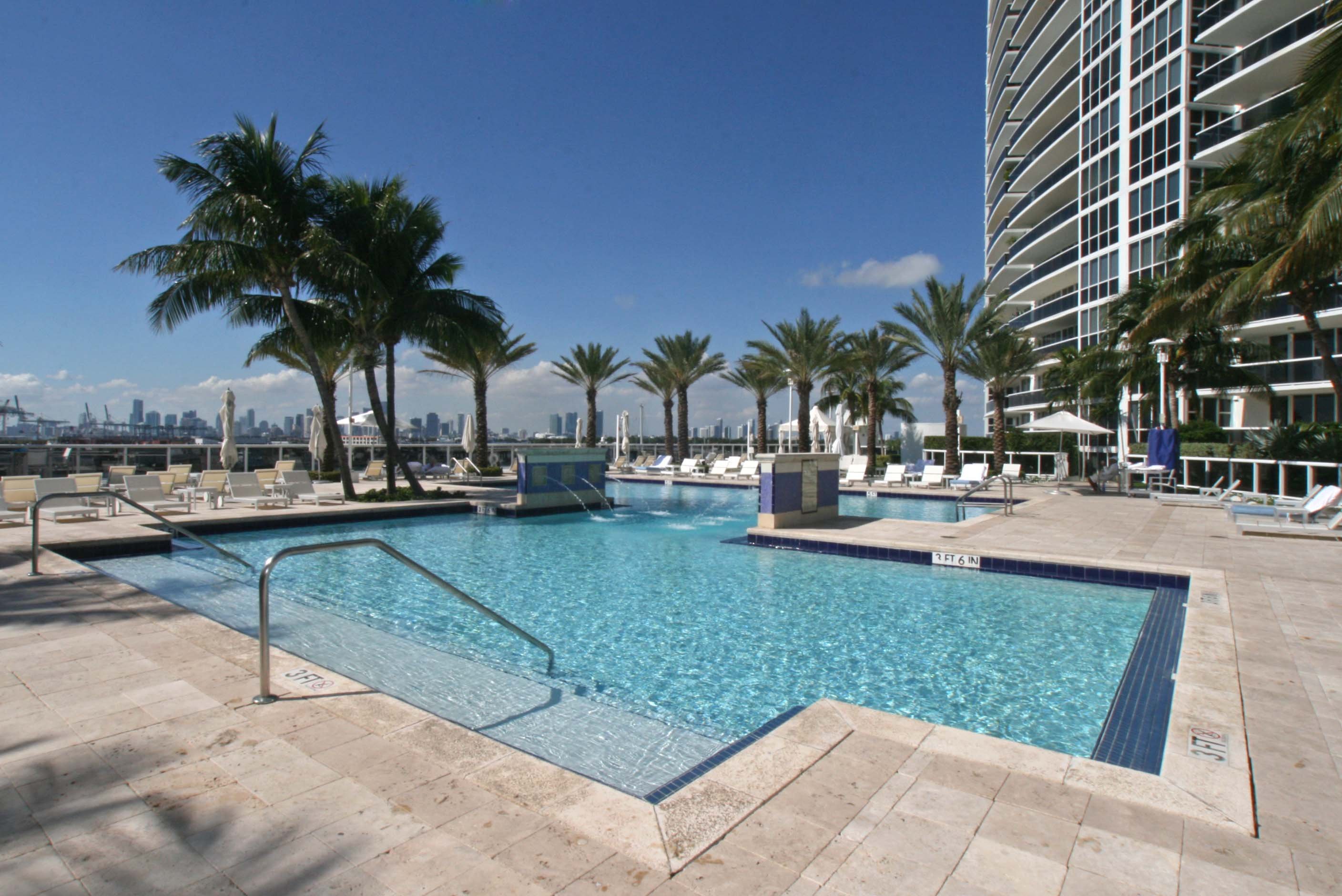 Murano Grande | ONE Sotheby's International Realty