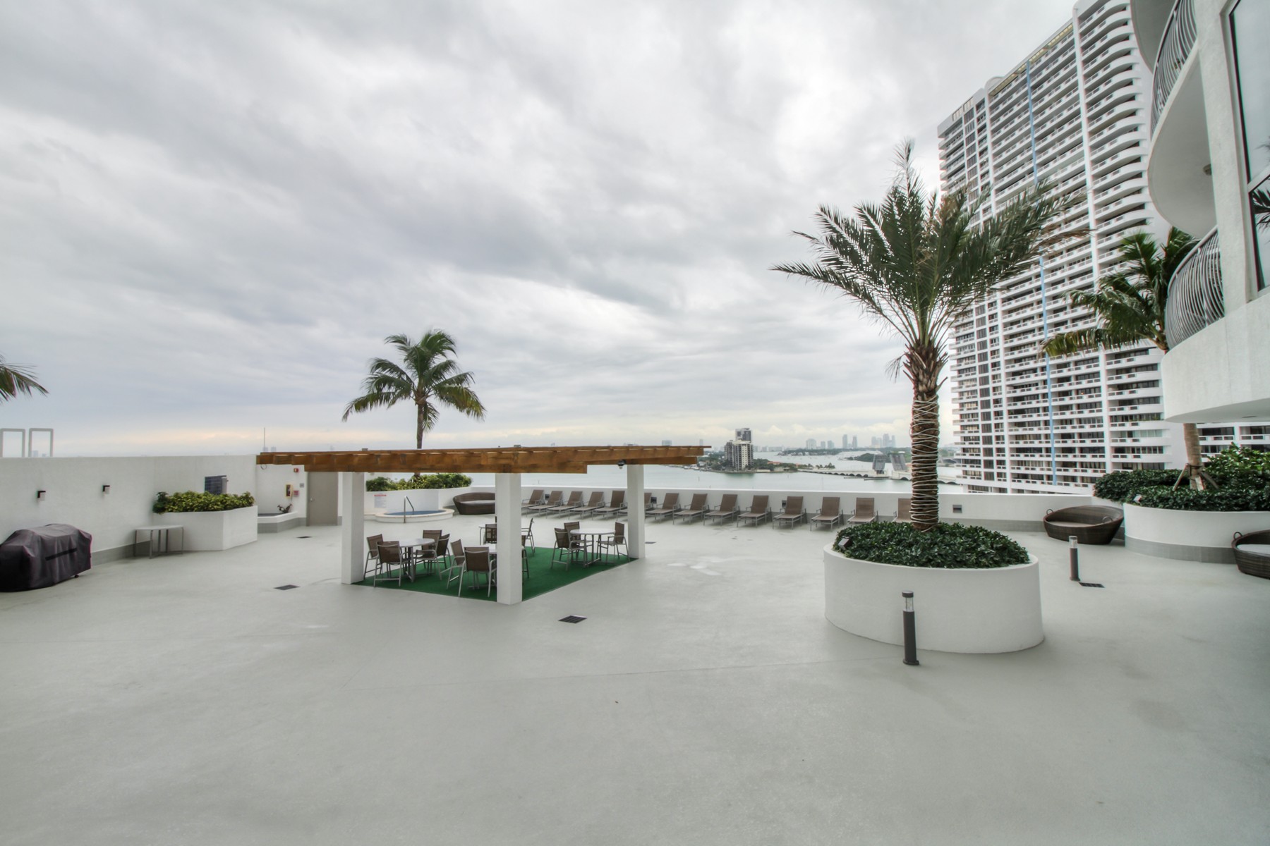 Opera Tower | ONE Sotheby's International Realty