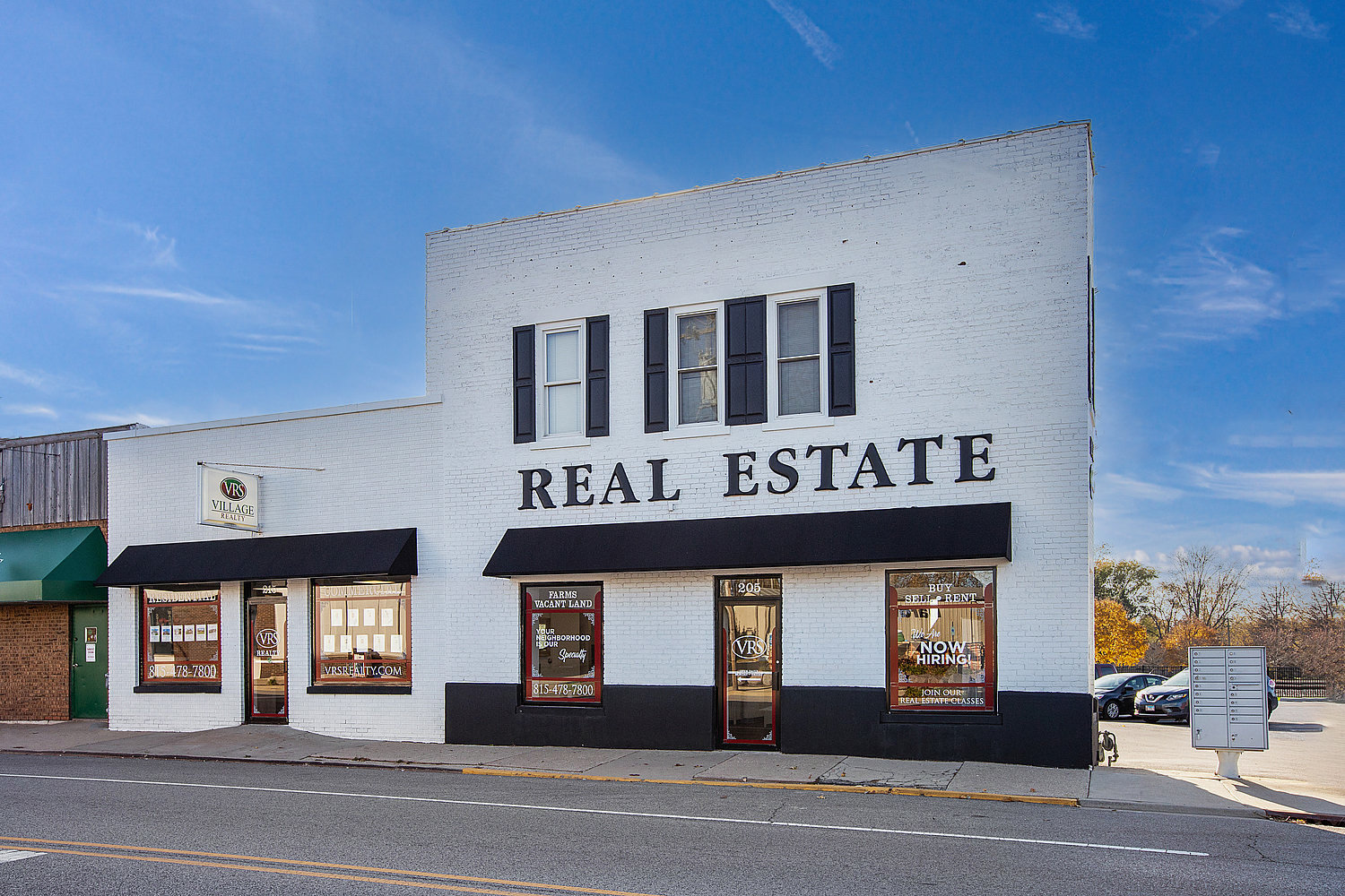 Manhattan Office & Realtors | Village Realty