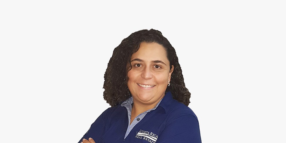 Get to Know Your Agent: Maria Jimenez Bákit, Real Estate Jaco