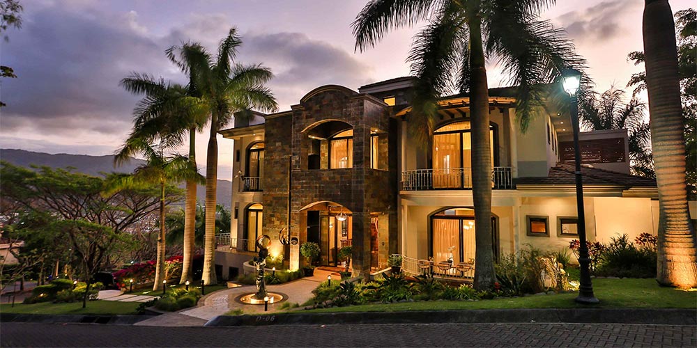 Villa Real Infinity Estate: Utmost privacy and exclusivity.